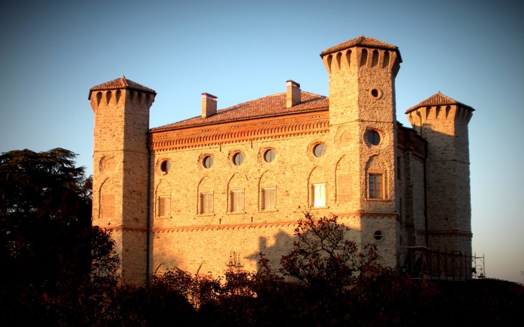 CONSOLIDAMENTO STRUTTURALE E RESTAURO DEL CASTELLO "IL PIU' BELLO" DI ...